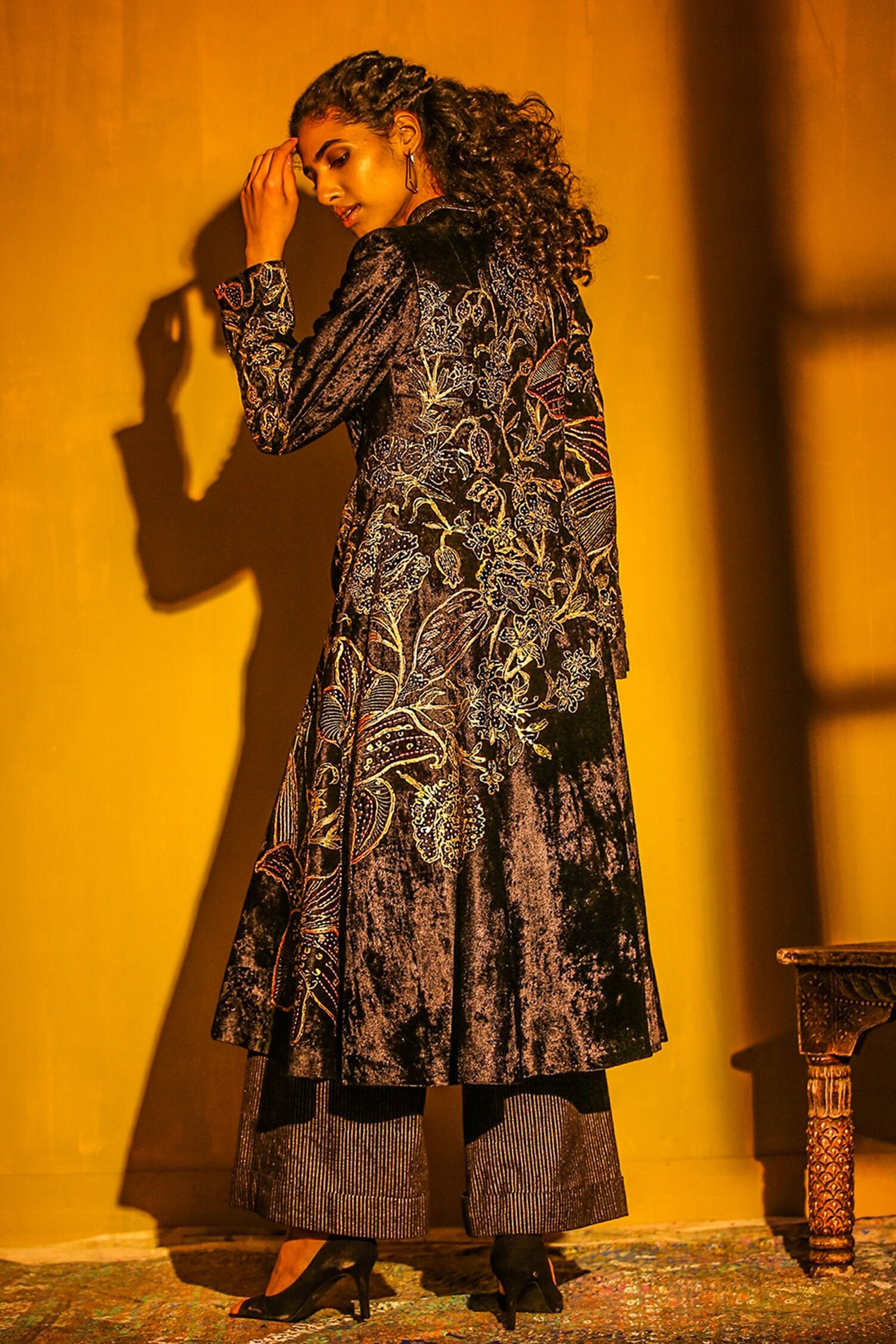 Buy Moledro Black Velvet Jacket And Pant Set Online | Aza Fashions