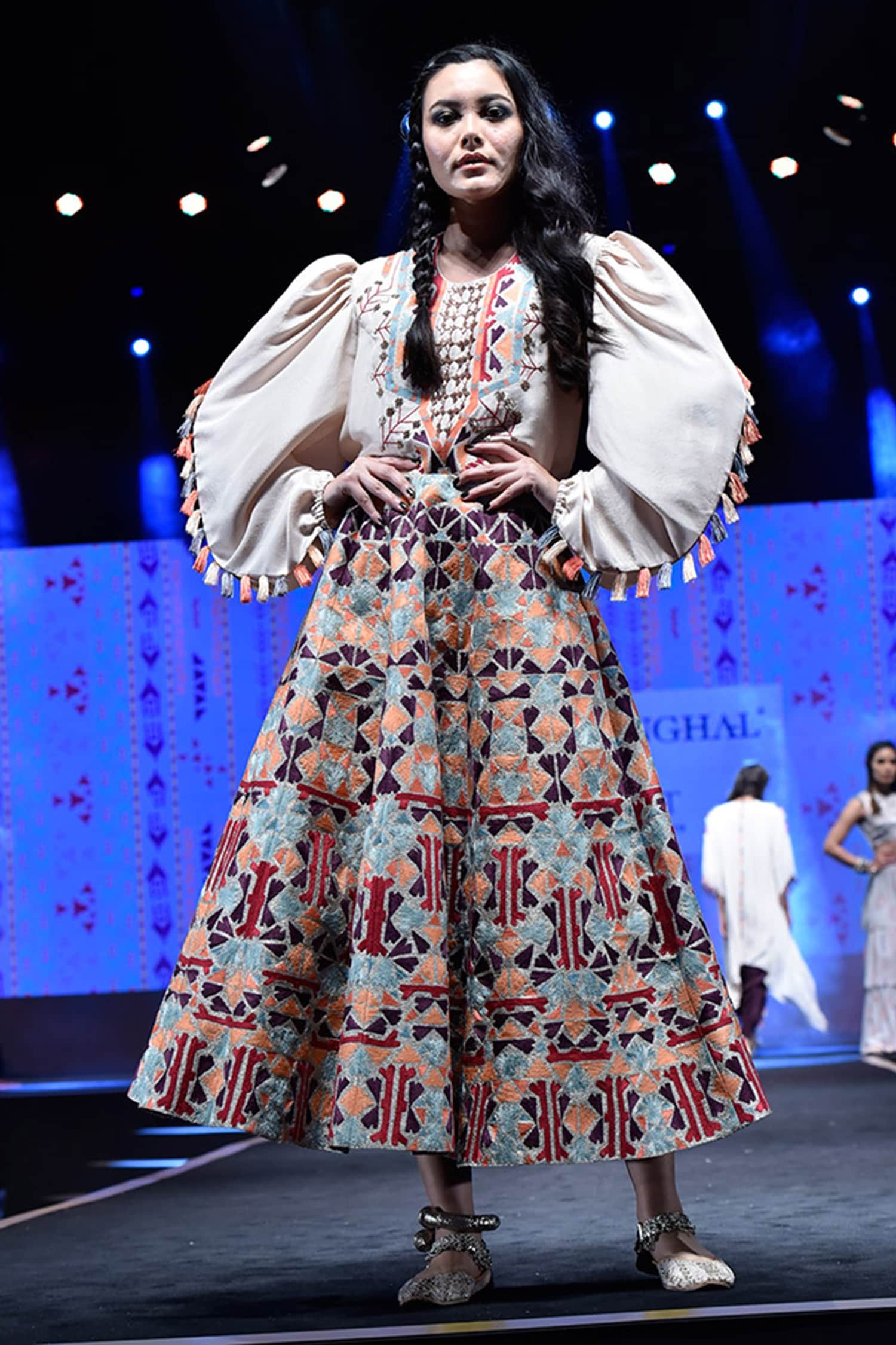 Buy Payal Singhal Beige Gulzara Silk Top And Cropped Lehenga Set Online ...