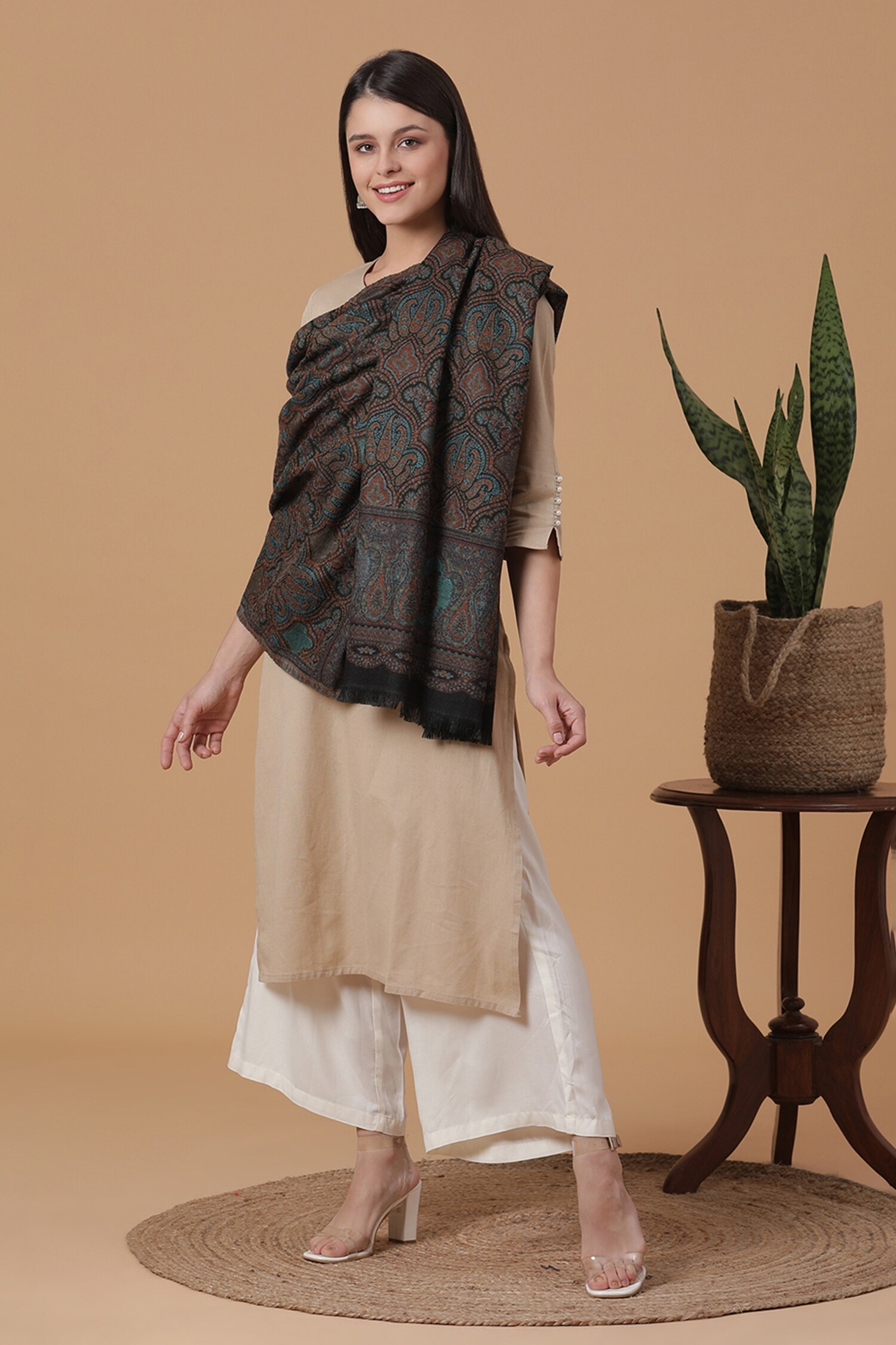 Buy Shingora Kani Floral Woven Stole Online | Aza Fashions