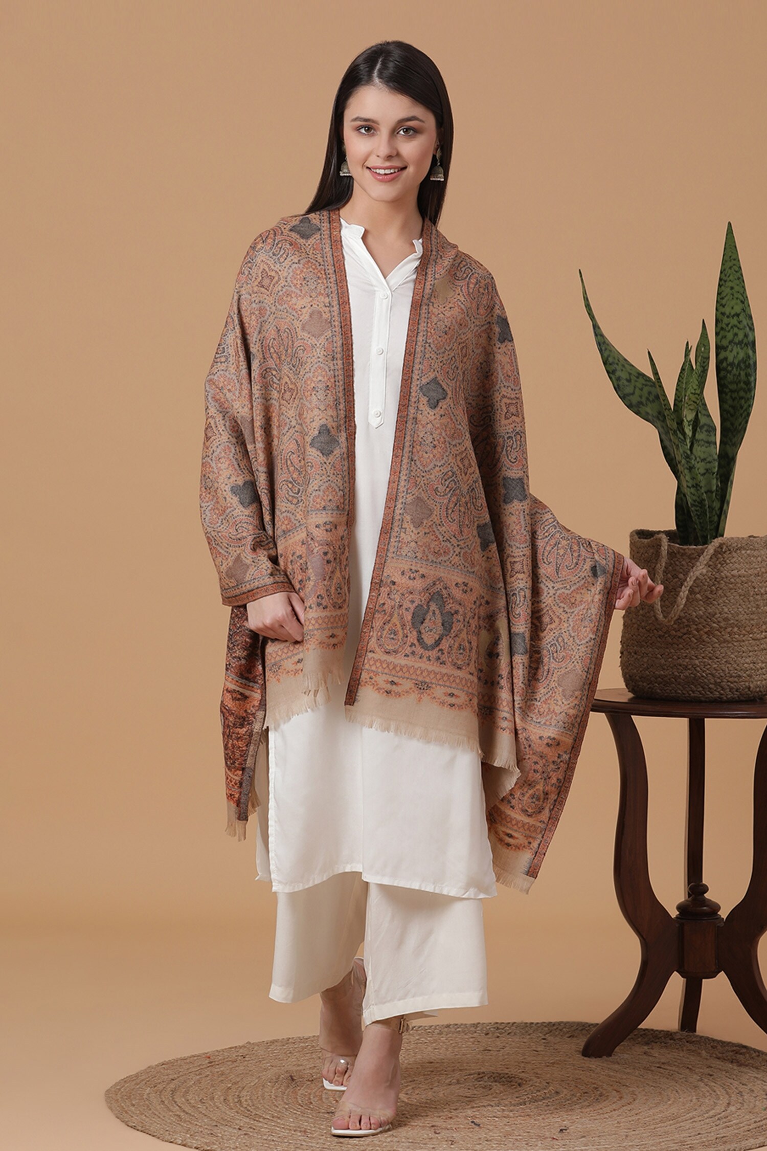 Buy Shingora Kani Floral Woven Stole Online | Aza Fashions