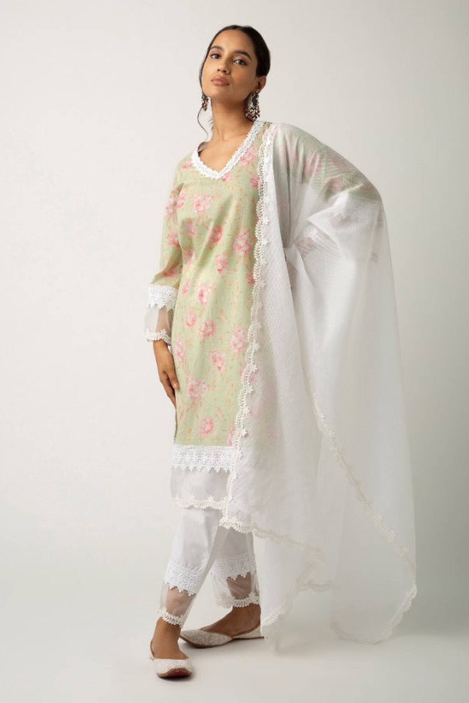 Buy Roze Green Cotton Keya Floral Print Kurta Set Online | Aza Fashions