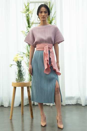 Buy Pleats By Aruni Pink Colorblock Pleated Dress Online | Aza Fashions