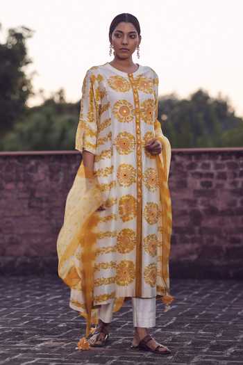 Buy Yellow Kurta And Pant: Chanderi & Dupatta: Organza Print & Set For ...