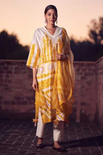 Buy Yellow Kurta And Pant: Chanderi & Dupatta: Organza Print & Set For ...