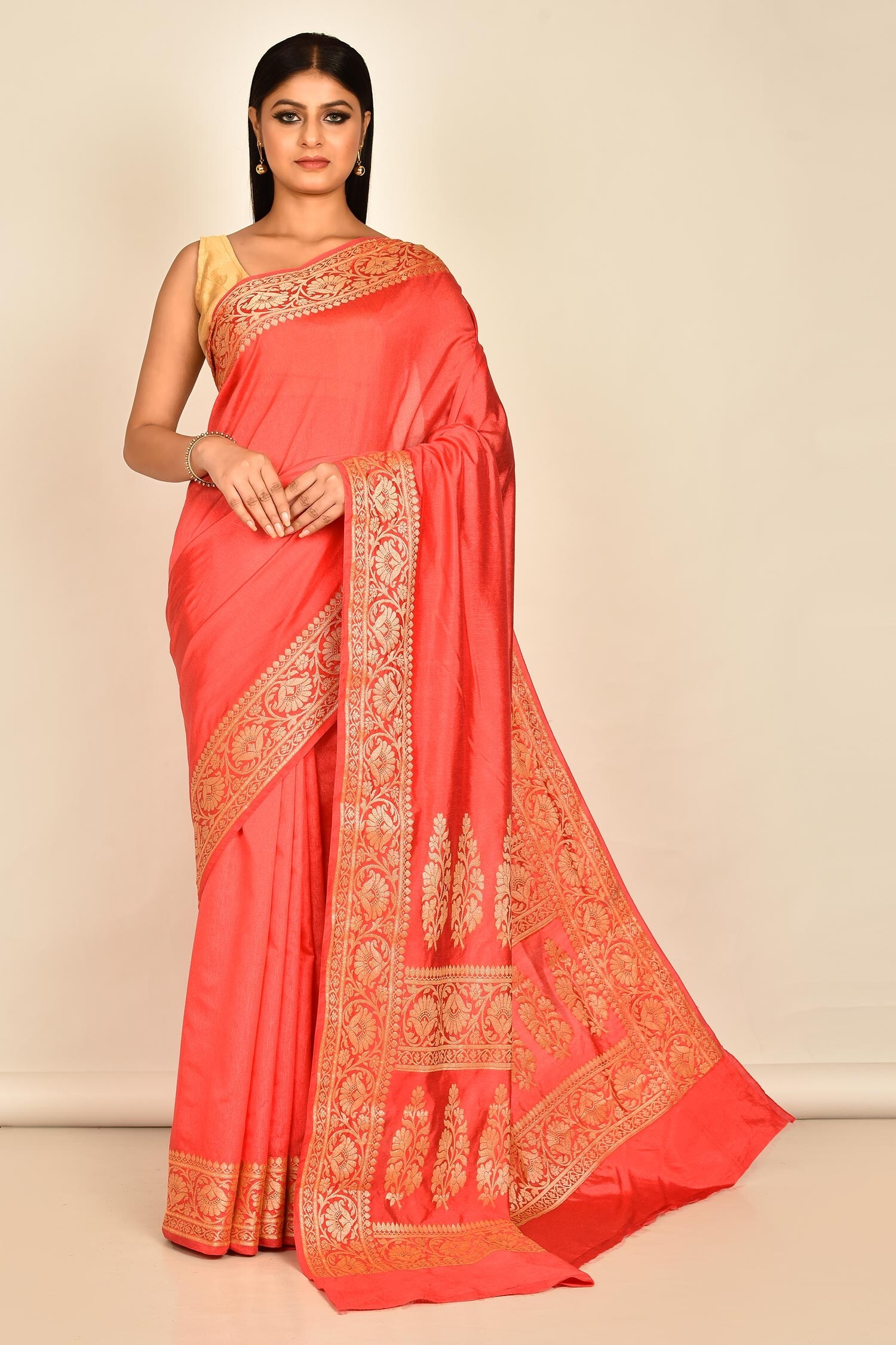 Buy Naintara Bajaj Pink Floral Woven Saree Online | Aza Fashions