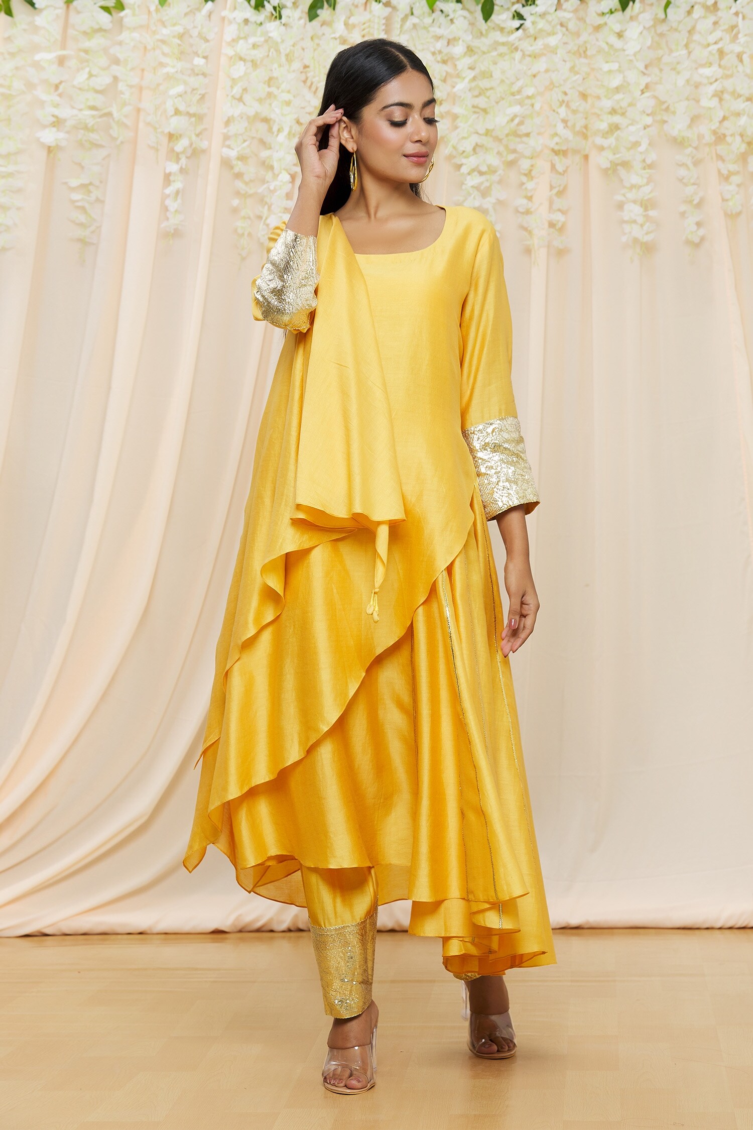 Buy Aikeyah Yellow Chanderi Kurta And Salwar Set Online | Aza Fashions