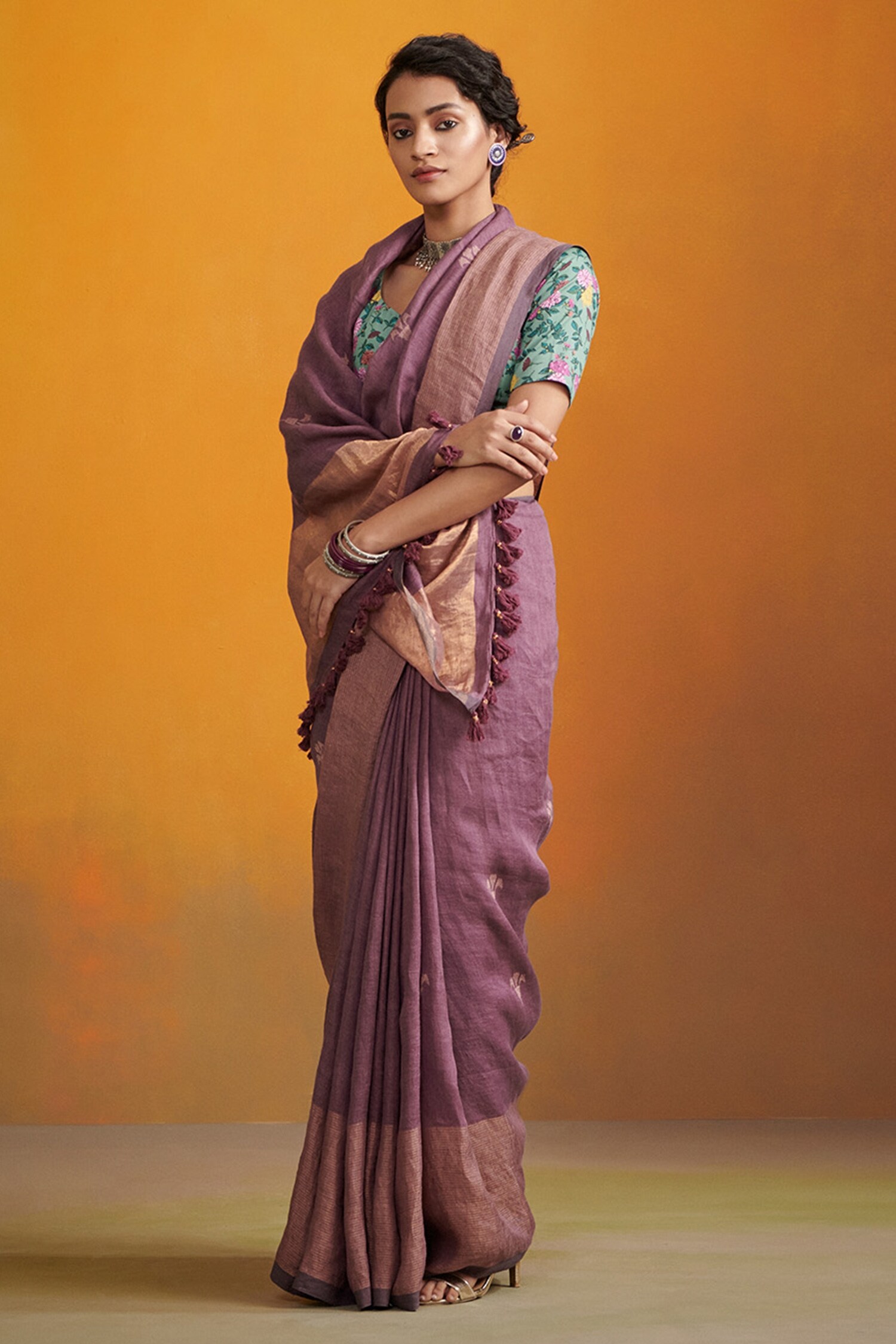 Buy Dressfolk Purple Kairah Handloom Linen Saree Online | Aza Fashions