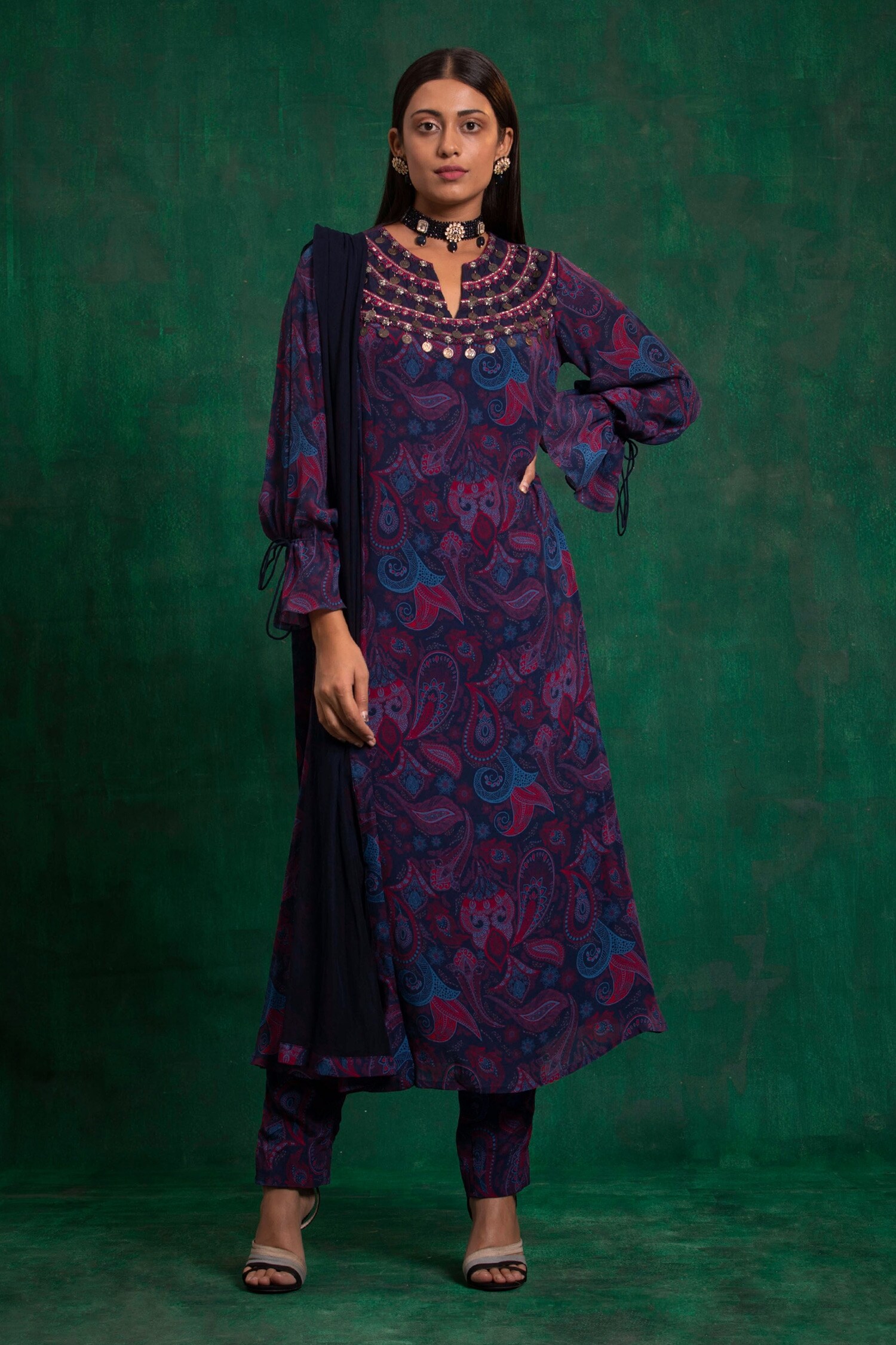 Buy Awigna Blue Crepe Paisley Print Kurta Set Online | Aza Fashions