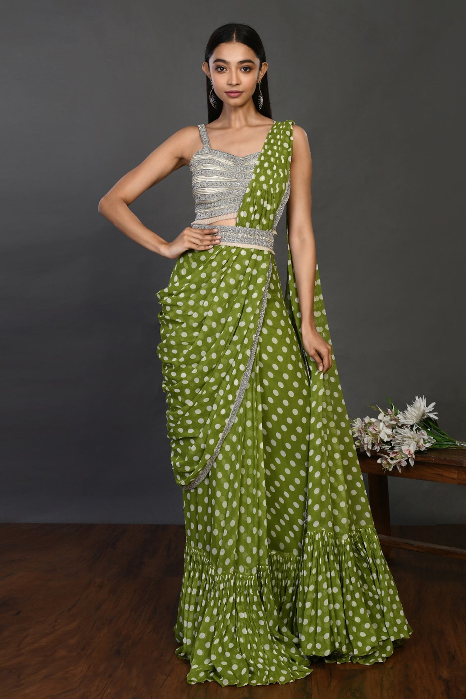 Buy Onaya Green Georgette Printed Pre-draped Saree Set Online | Aza ...