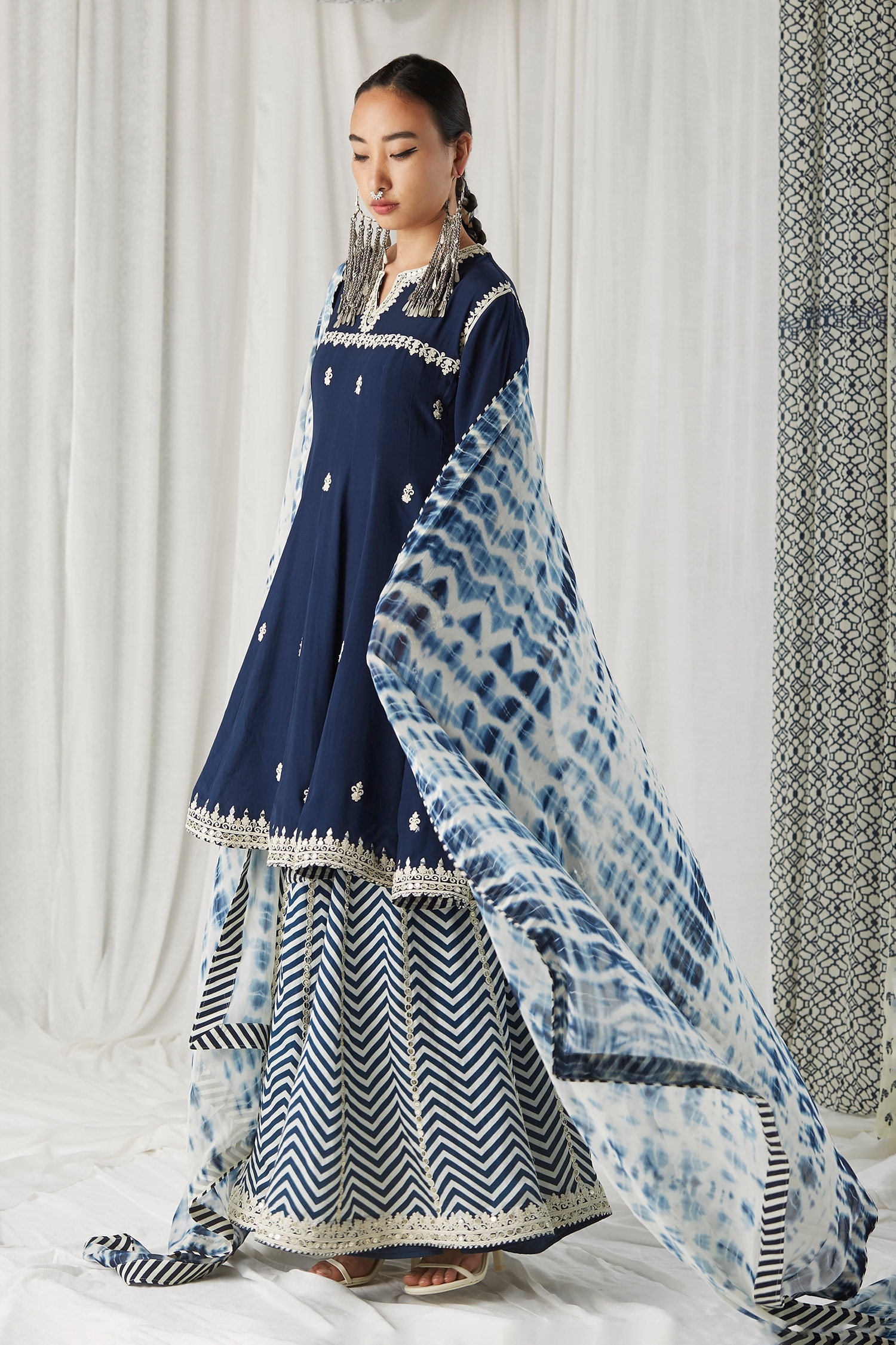 Buy Heena Kochhar Blue Amyrah Anarkali Gharara Set Online | Aza Fashions