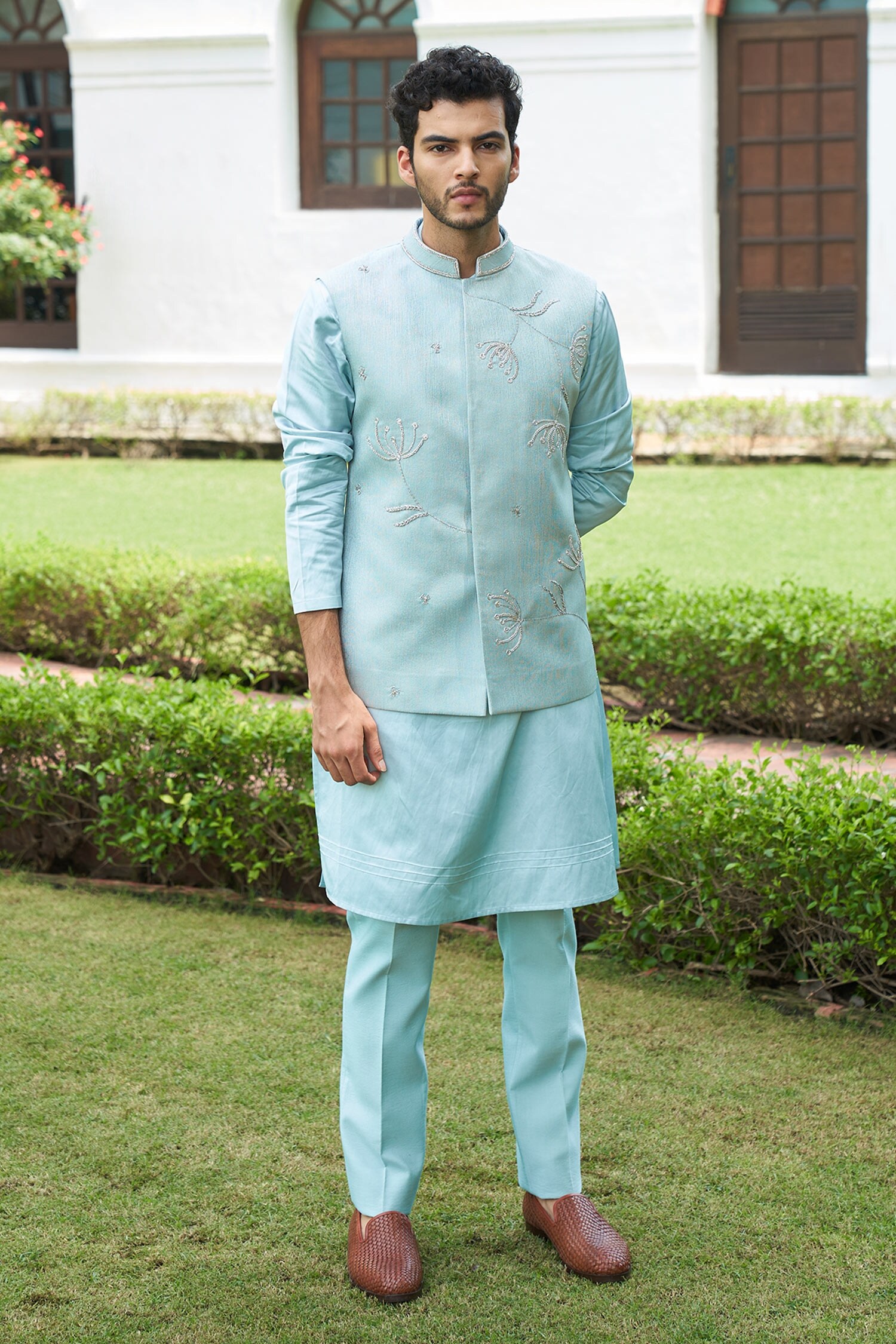 Buy Contrast By Parth Blue Jacquard Floral Embroidered Bundi And Kurta ...