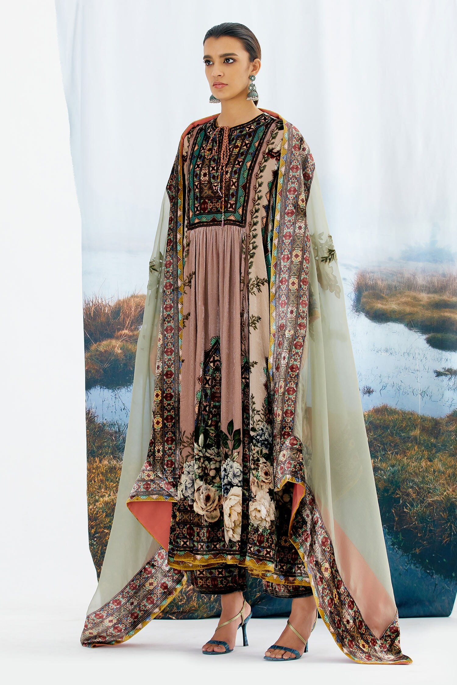 Buy Rajdeep Ranawat Green Silk Organza Behrom Floral Print Dupatta ...