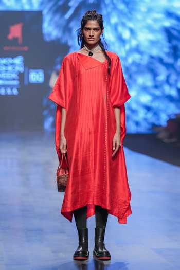 Buy Red Handwoven Bengal Silk Jamdani Flap Collar Border Jamban Kaftan ...