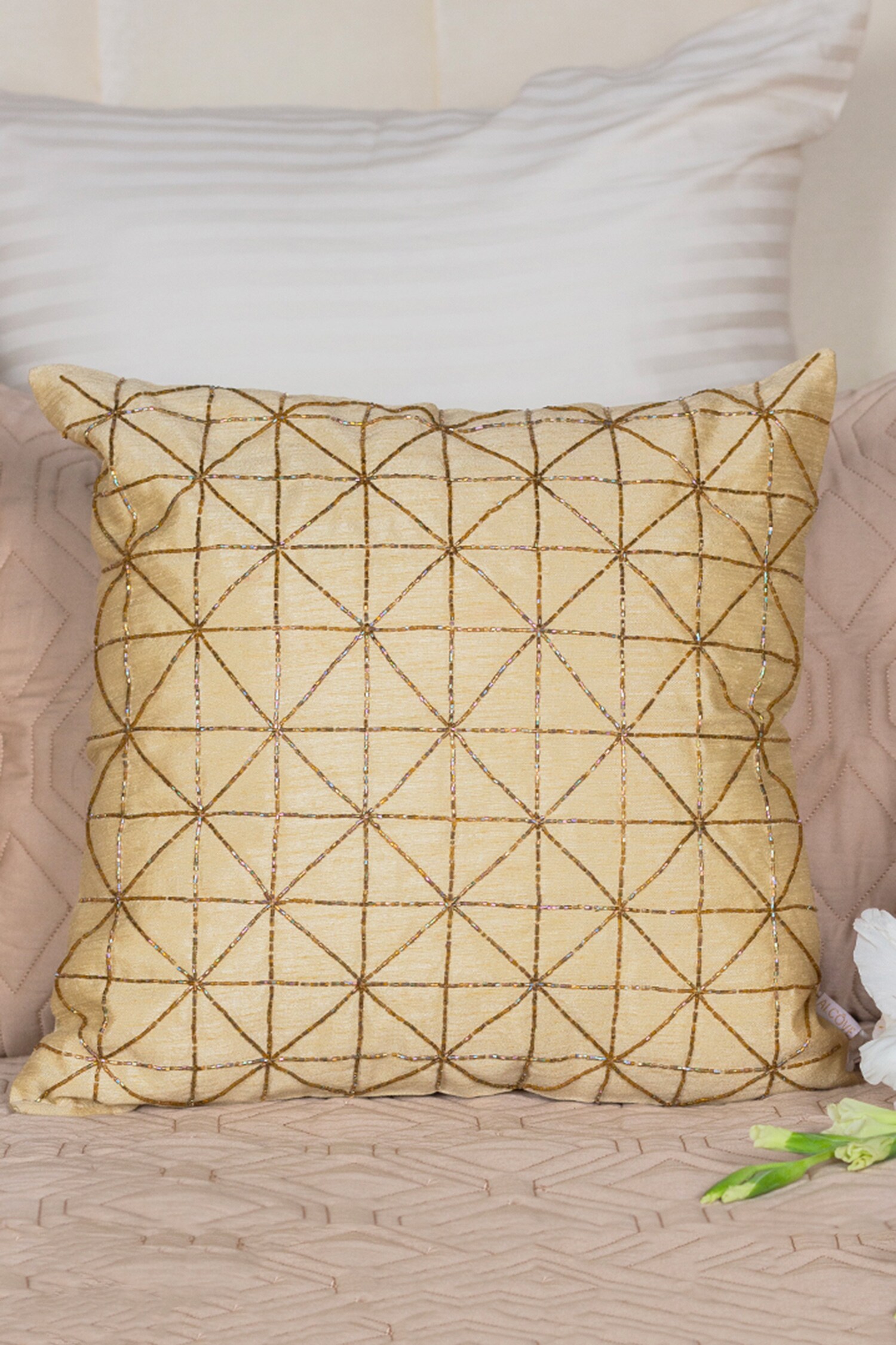 Buy ALCOVE Checkered Pattern Cushion Cover Online | Aza Fashions