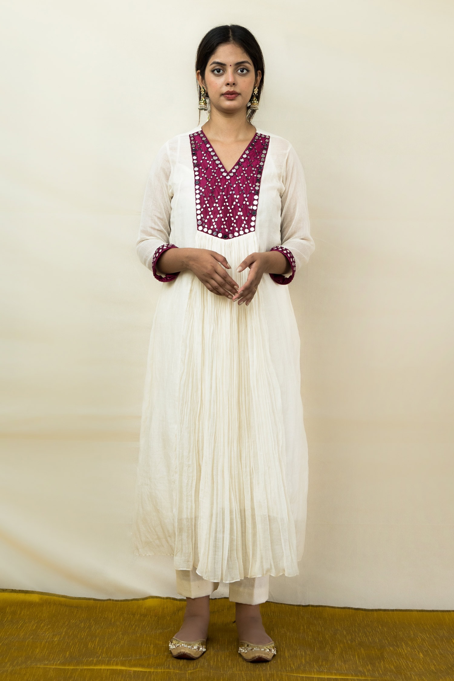 Buy Ivory Malai Chanderi Hand Embroidered Mirror Meer Yoke Pant Set For ...