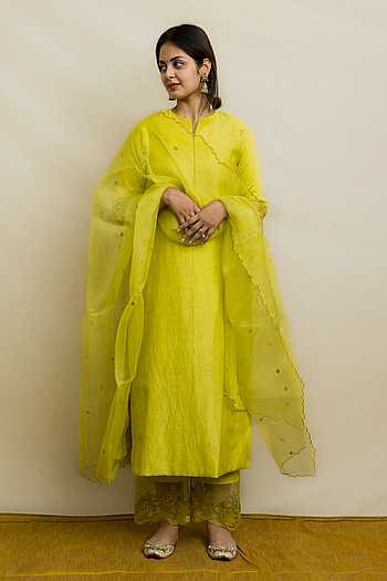 Buy MITHI SUPARI Green Silk Chanderi Kishori Solid Kurta Pant Set ...