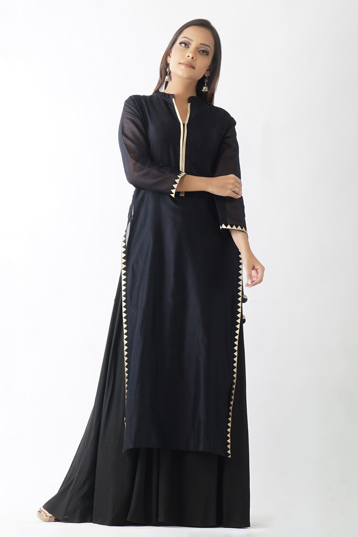 Buy OMI Black Chanderi Solid Layered Kurta Online | Aza Fashions