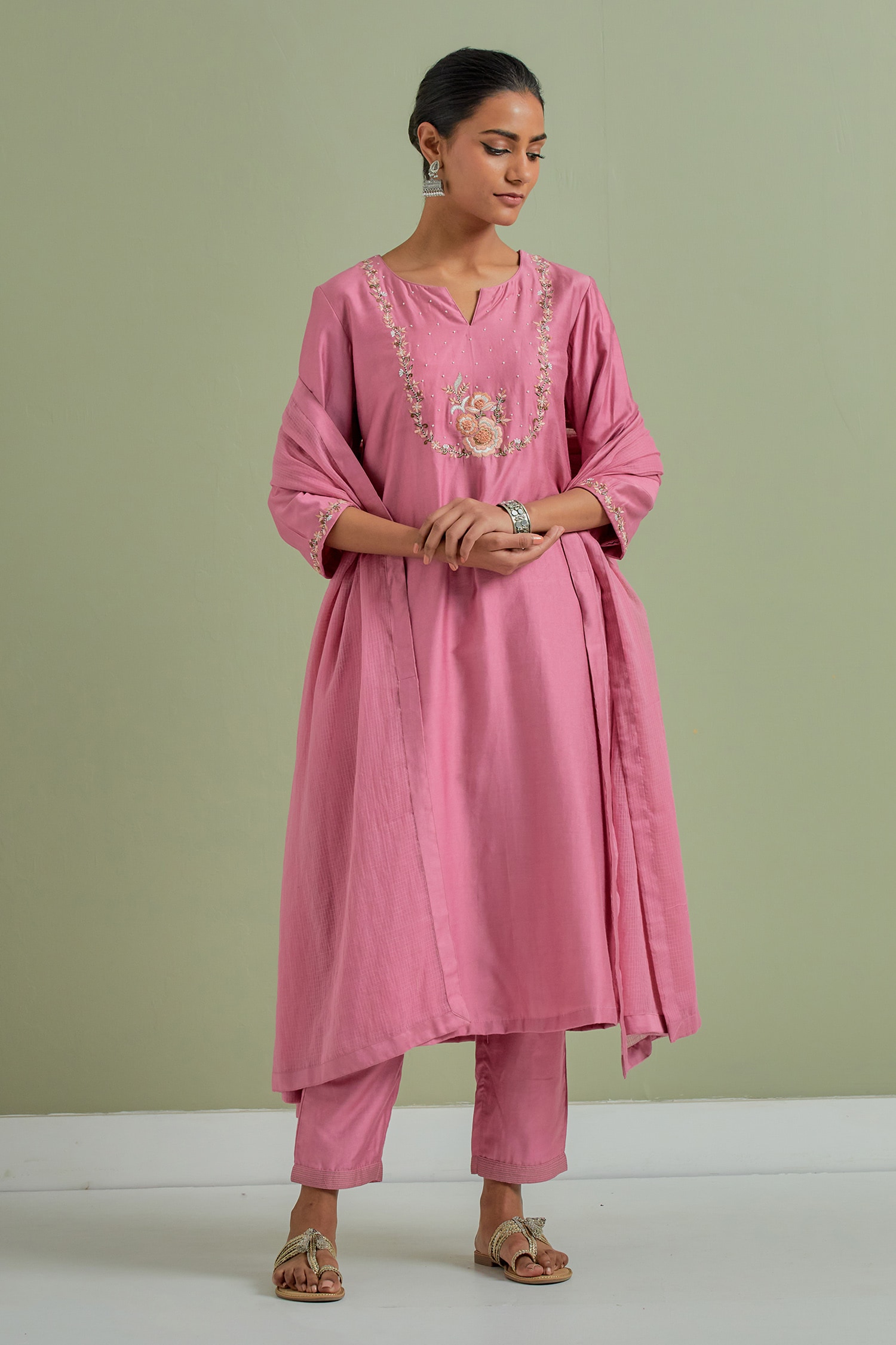 Buy Embroidered Kurta Set by Priya Chaudhary at Aza Fashions