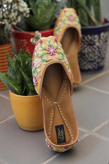 Buy Bloom Dale Embroidered Juttis by Stitched soles at Aza Fashions