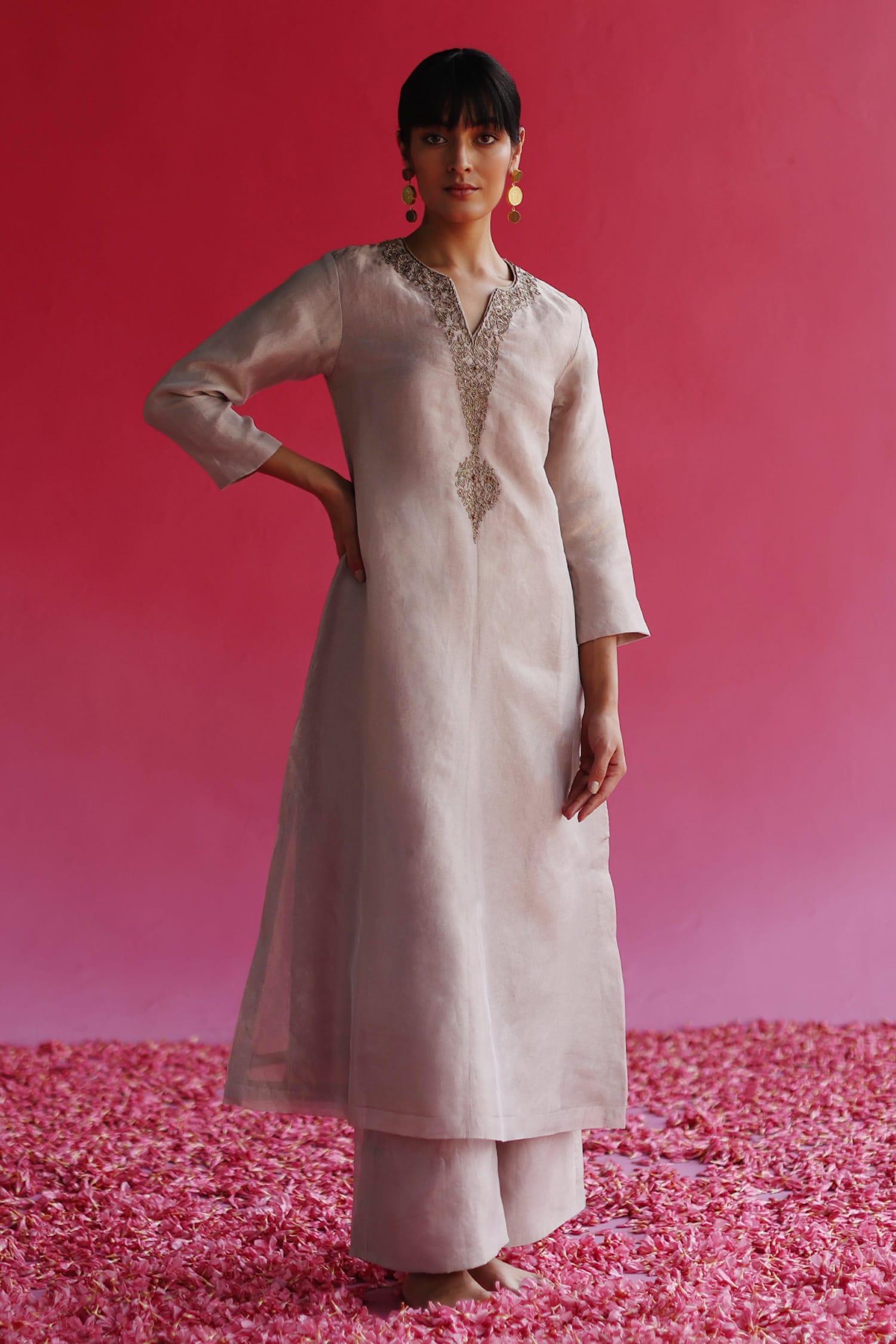 Buy Grey Pure Zari Tissue Silk Placement Kaljo Flower Placket Kurta For ...