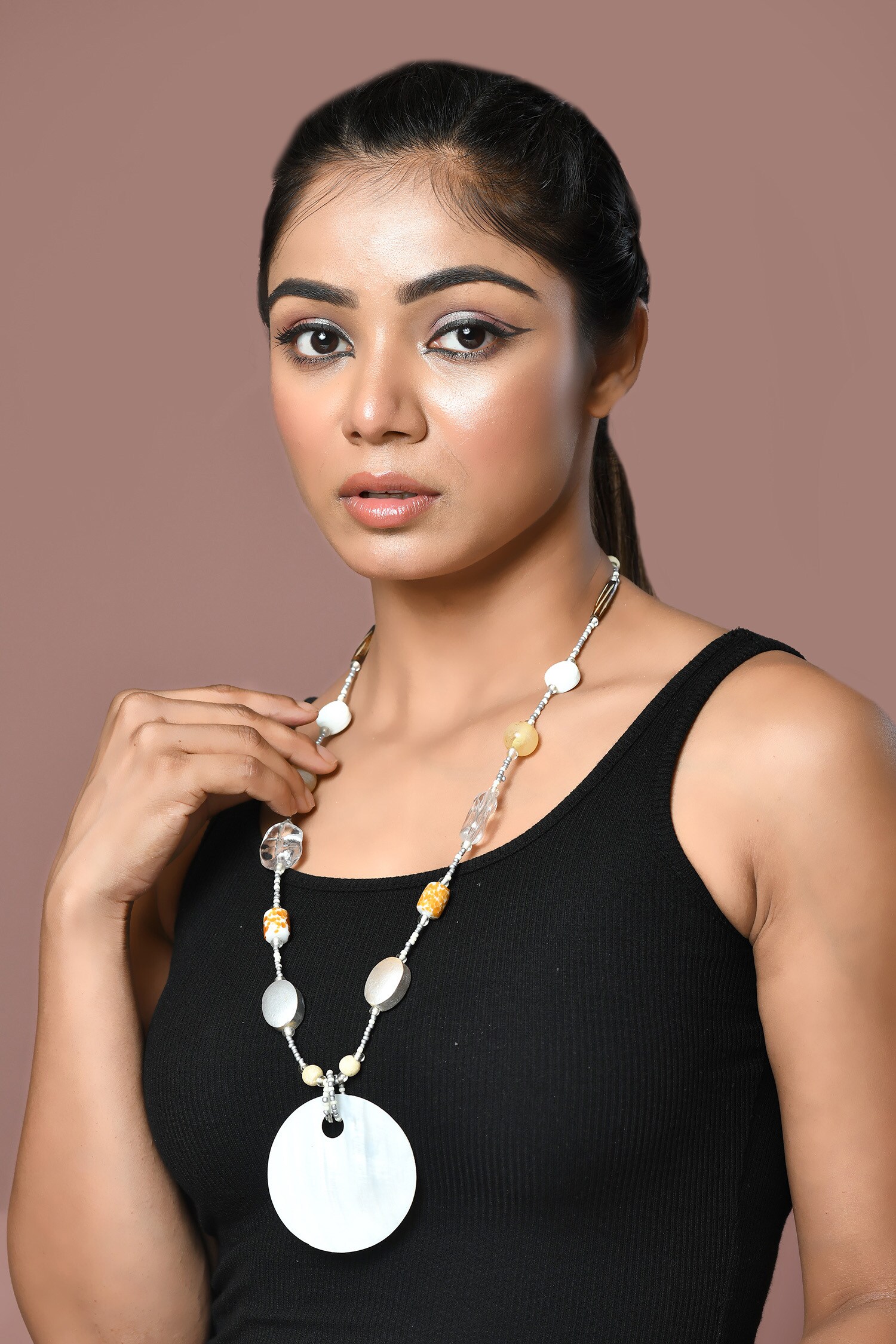 Buy Silver Plated Stones Circular Pendant Necklace by Nayaab by Aleezeh ...