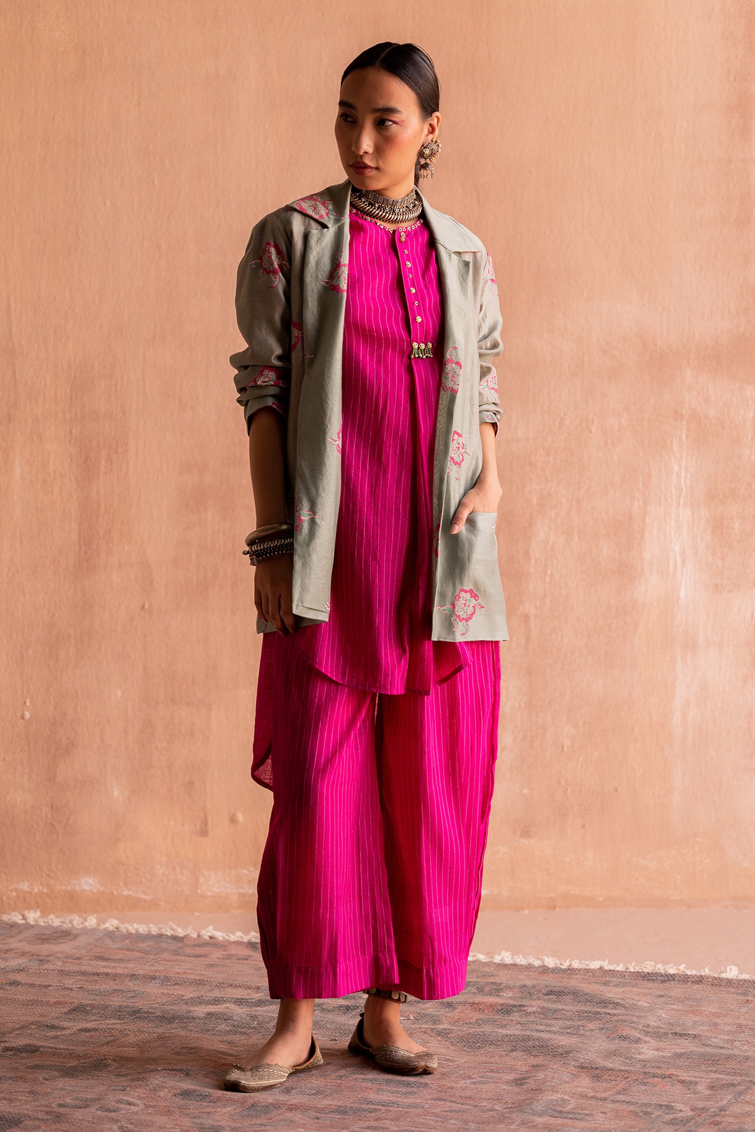 Buy Green 60gm Chanderi Hand Block Printed Floral Lapel Suri Jacket For ...