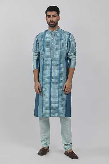 Buy Chevron Block Print Kurta Set by Krishna Mehta at Aza Fashions