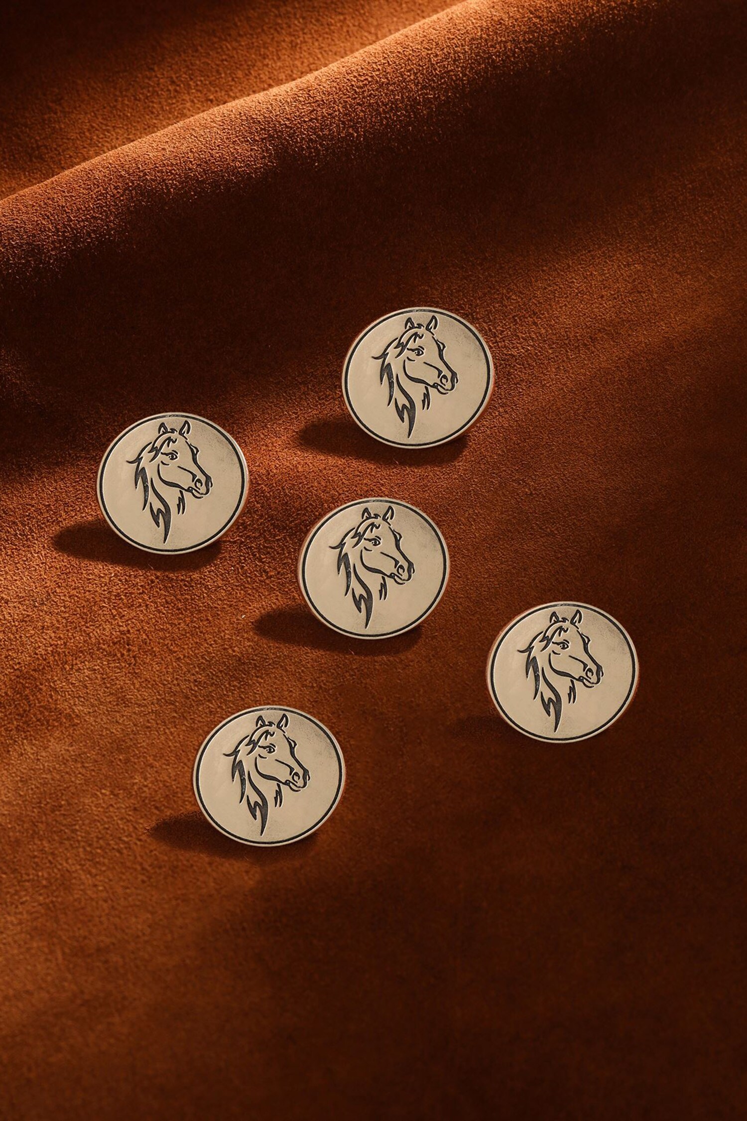 Buy Cosa Nostraa King Knight Buttons - Set Of 5 Online | Aza Fashions