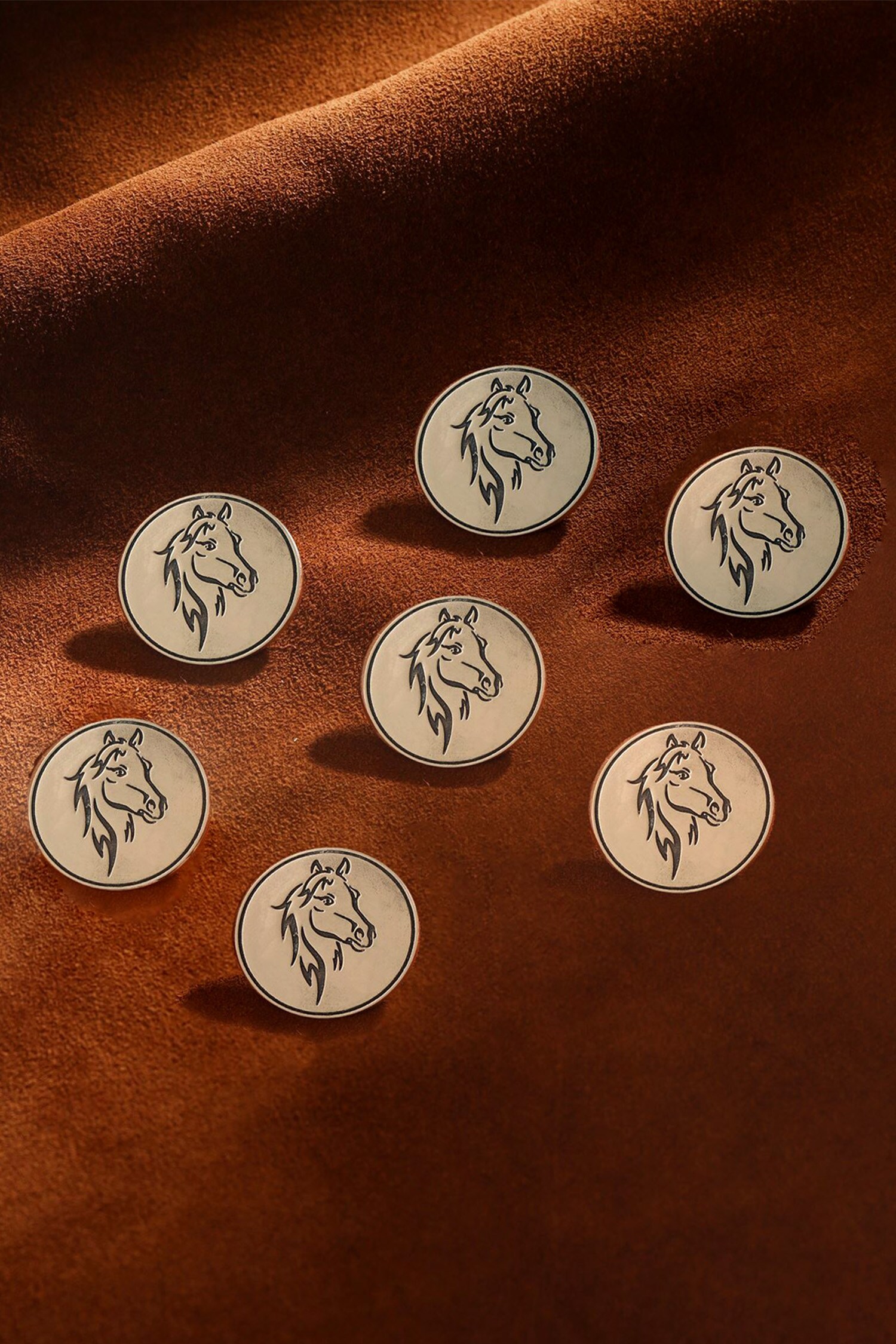 Buy Gold King Knight Buttons - Set Of 7 For Men by Cosa Nostraa Online ...