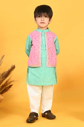 Buy Linear Print Kurta Set by Saka Designs at Aza Fashions