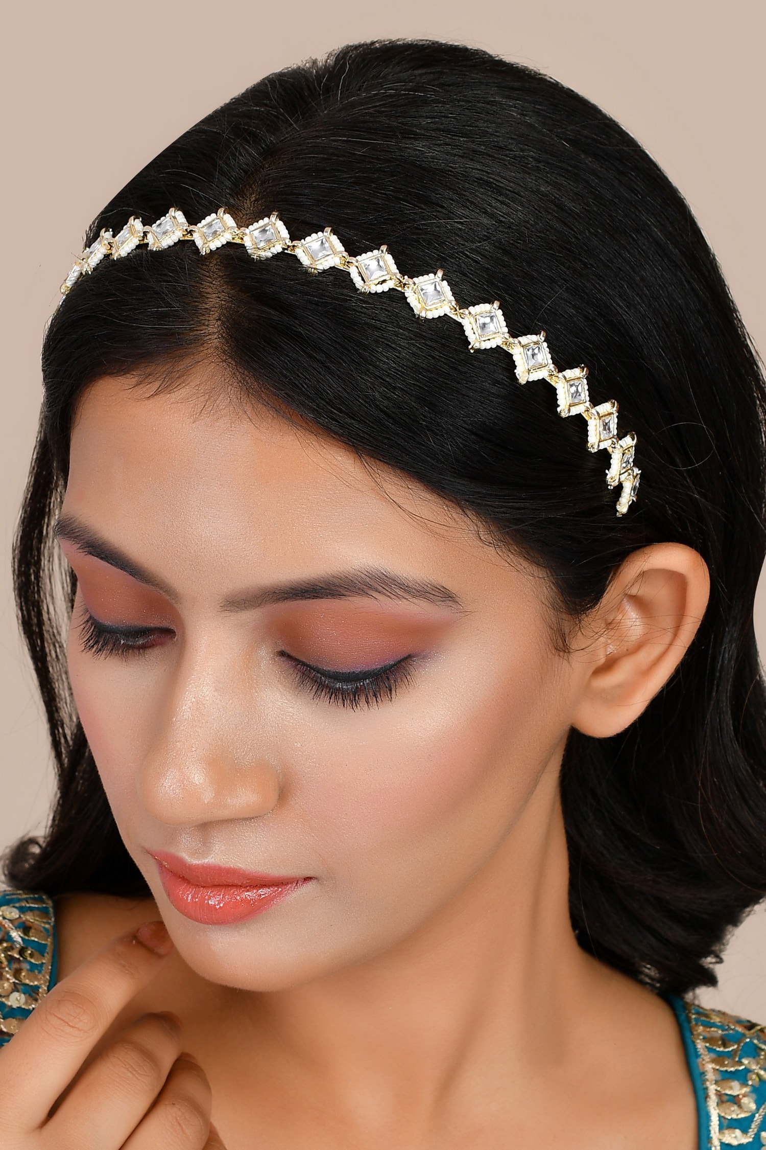 Buy Gold Kundan And Bead Embellished Hairband By Ishhaara Online At Aza Fashions 