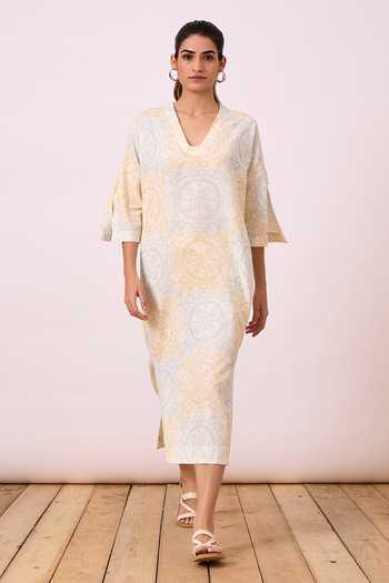Buy Off White 100% Organic Cotton Linen Printed Block Blunt V Nanatsu ...