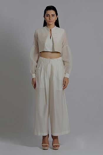 Buy DHI White Chanderi Silk Box Pleat Cropped Shrug Online | Aza Fashions