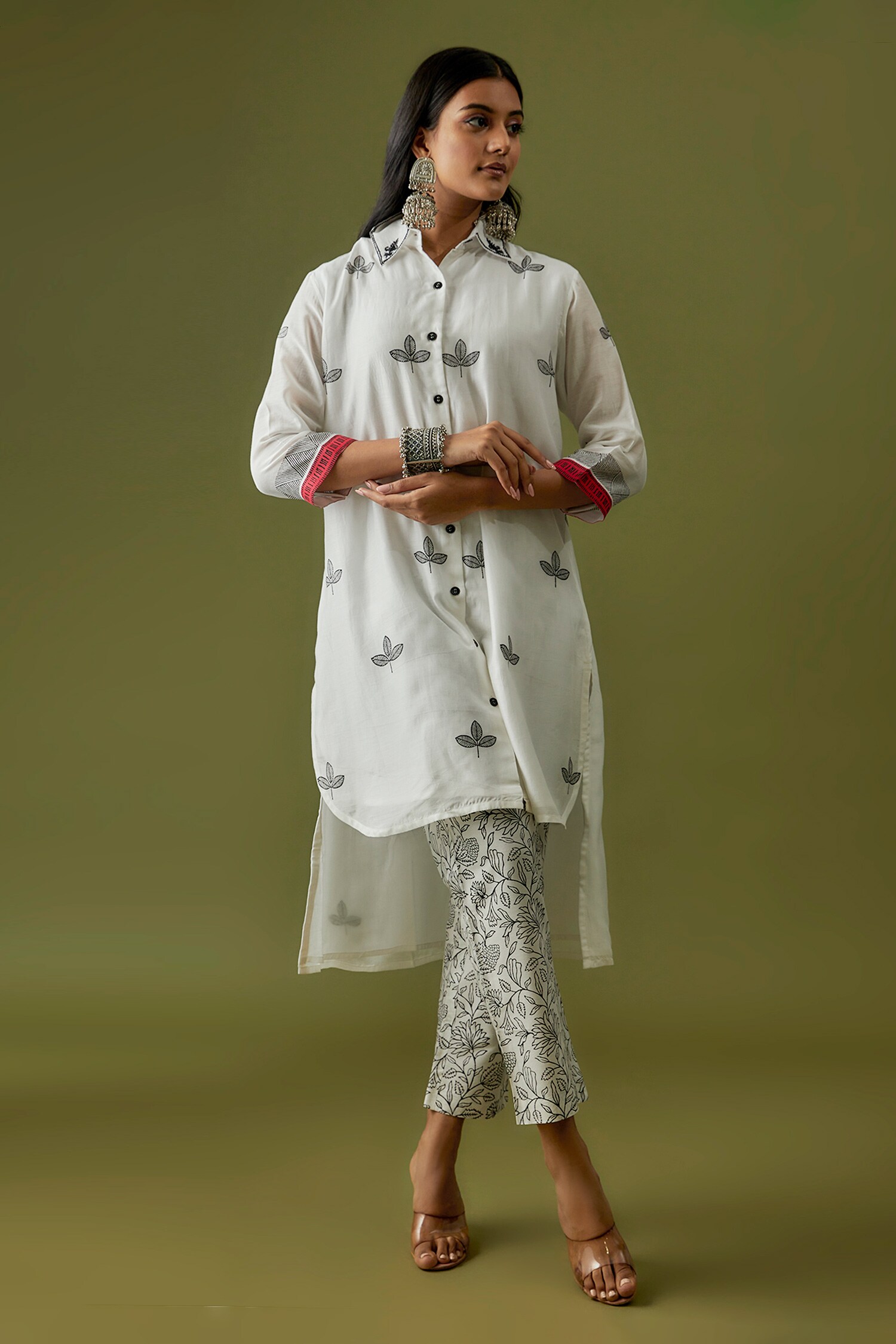 Buy Sanjev Marwaaha Ivory Cotton Silk Hand Block Print Tunic And Pant Set Online | Aza Fashions