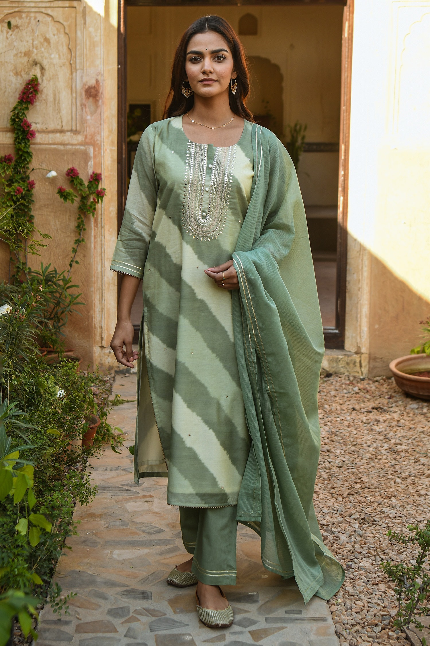 Buy Leheriya Pattern Chanderi Kurta Set by KARAJ JAIPUR at Aza Fashions