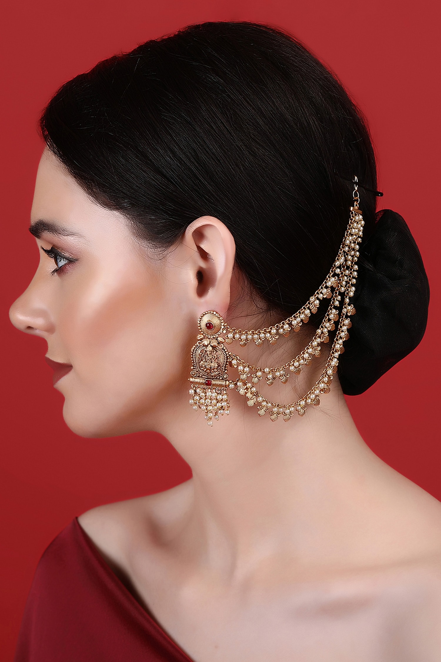 Buy Auraa Trends Carved Temple Pattern Danglers With Ear Chain Online ...