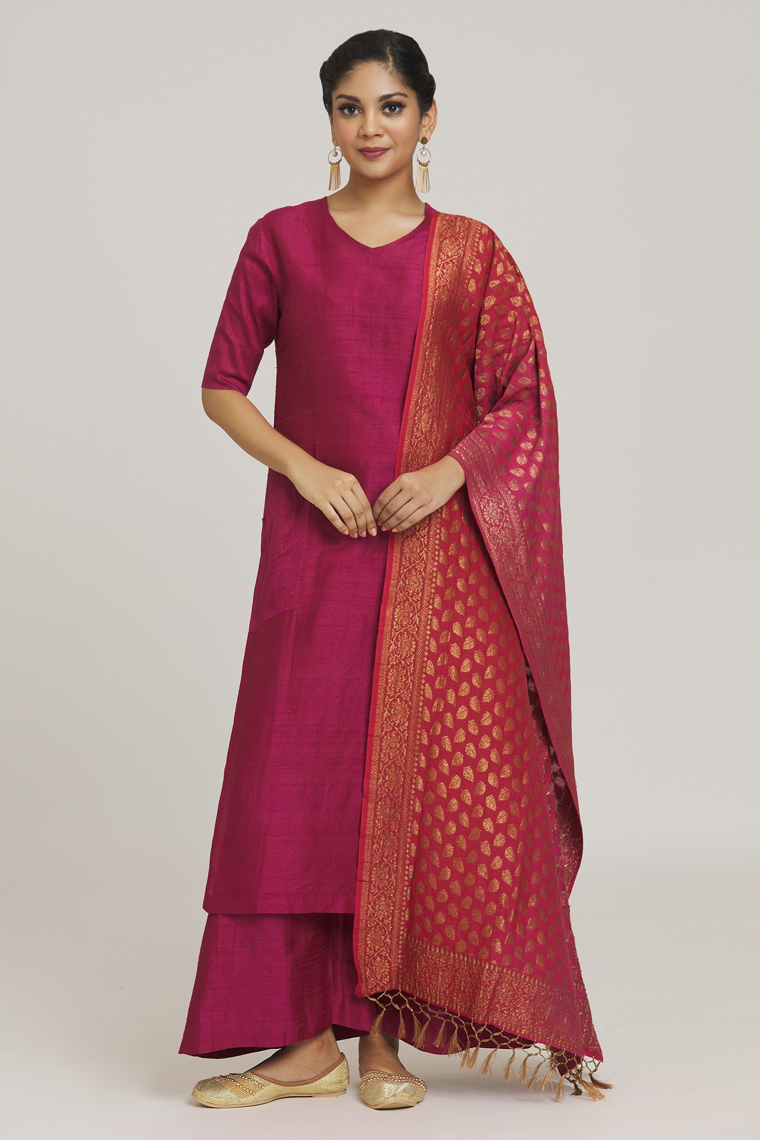 Buy Pink V Neck Straight Kurta Flared Pant Set For Women by Pinki Sinha ...