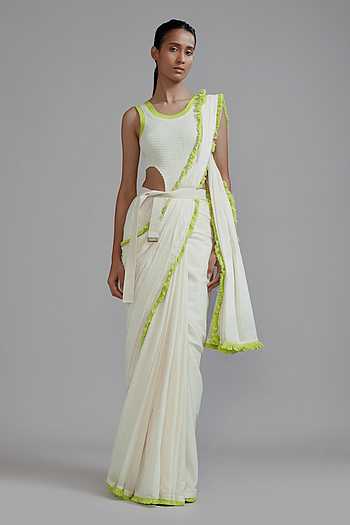 Buy Mati Off White Cotton Fringe Detailed Saree Online | Aza Fashions