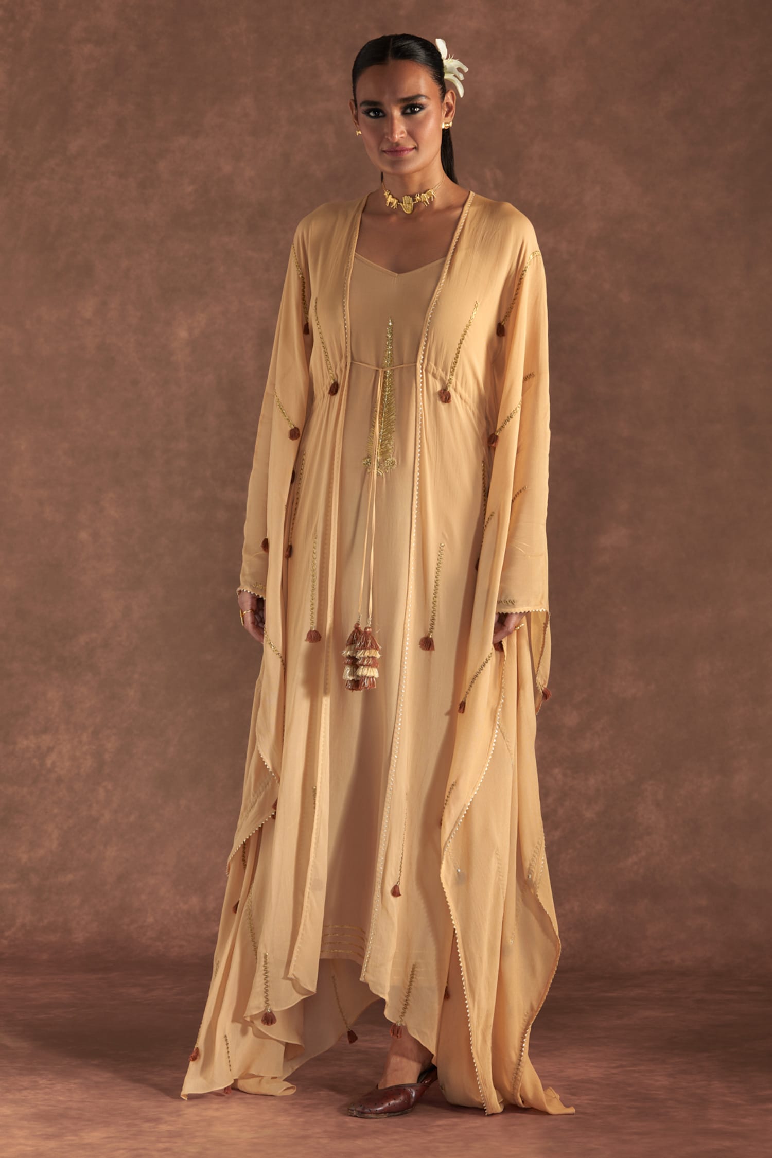 Buy Masaba Beige Paan Patti Tasselled Kaftan Set Online | Aza Fashions