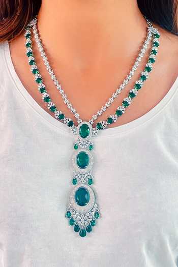Buy Green Embellished Sabz Sa Emerald Diamond Necklace Set by Prerto ...