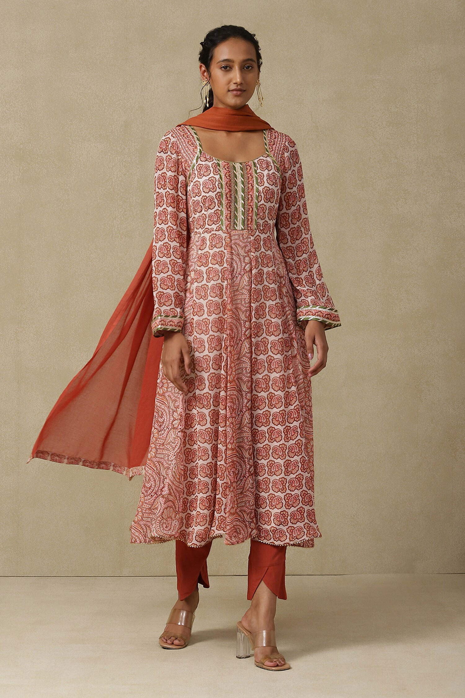 Buy Peach Blended Fabric Printed Floral Square Anarkali Pant Set For ...