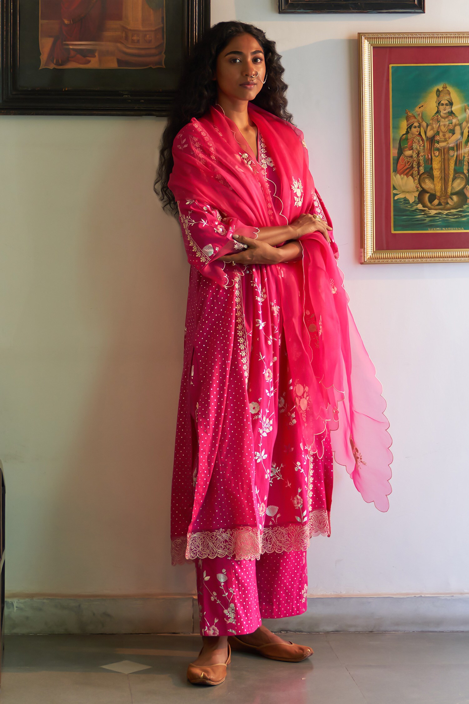 Buy Label Earthen Pink Mangalgiri Cotton Gulab Chameli Foil Printed Kurta Set Online | Aza Fashions