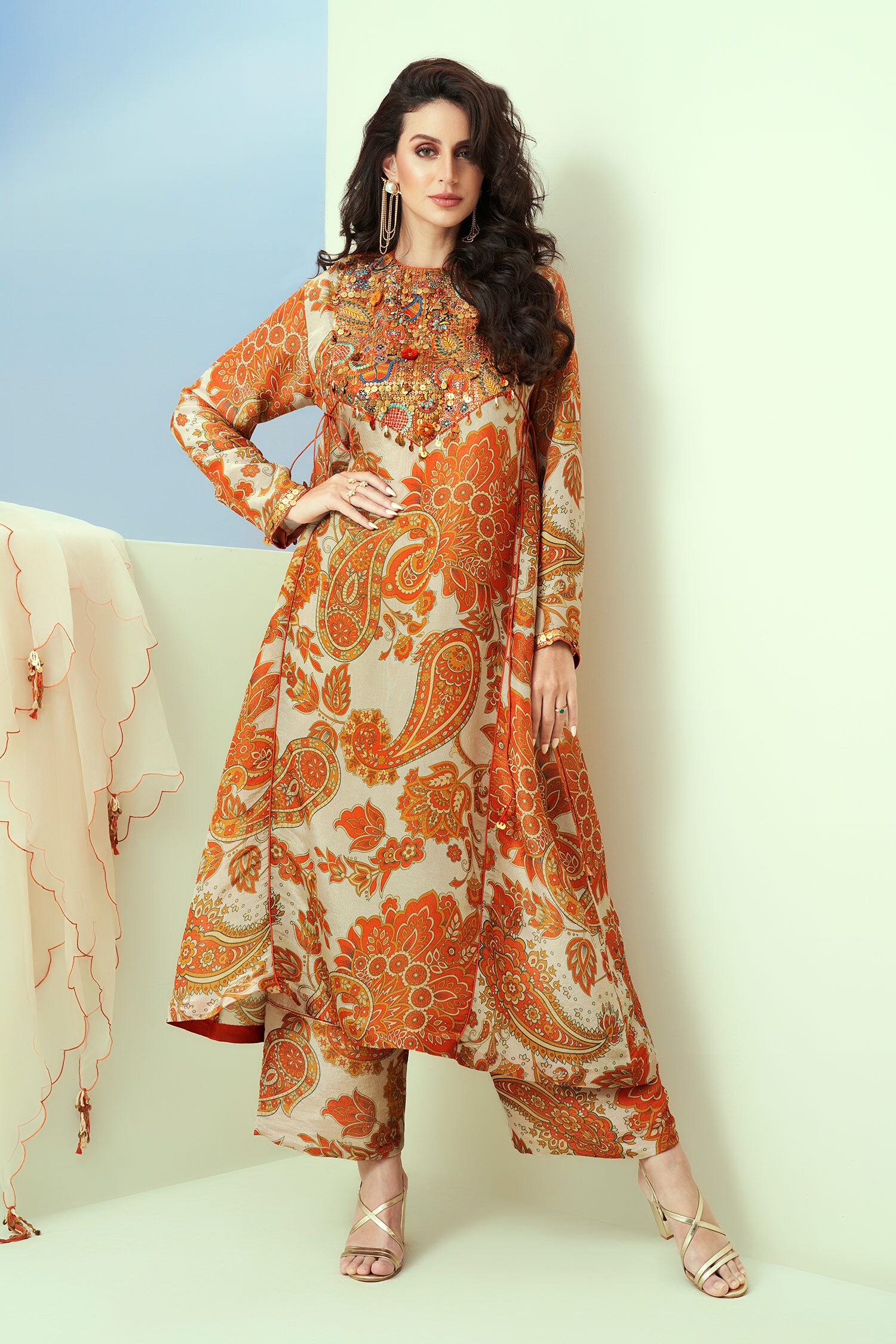 Buy Taavare Off White Tissue Organza Paisley Print Kurta And Pant Set ...