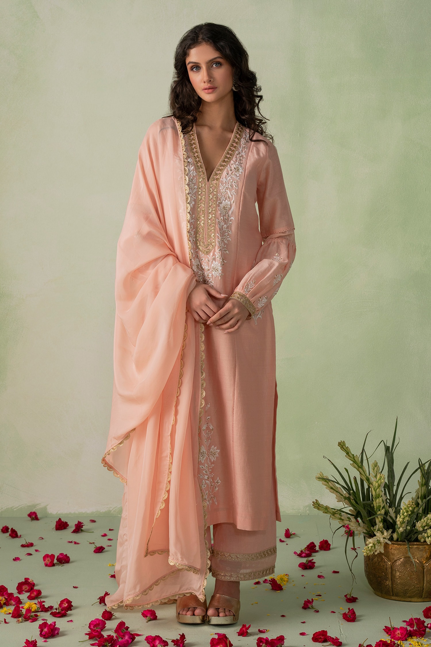Buy Peach Kurta Chanderi Silk Embroidered Resham Thread V Neck Set For ...