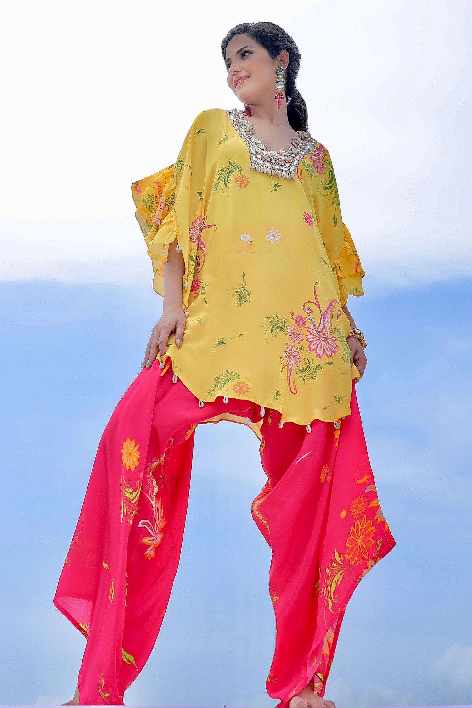 Buy Foram Patel Yellow Natural Crepe Tulip Bloom Print Kurta With ...