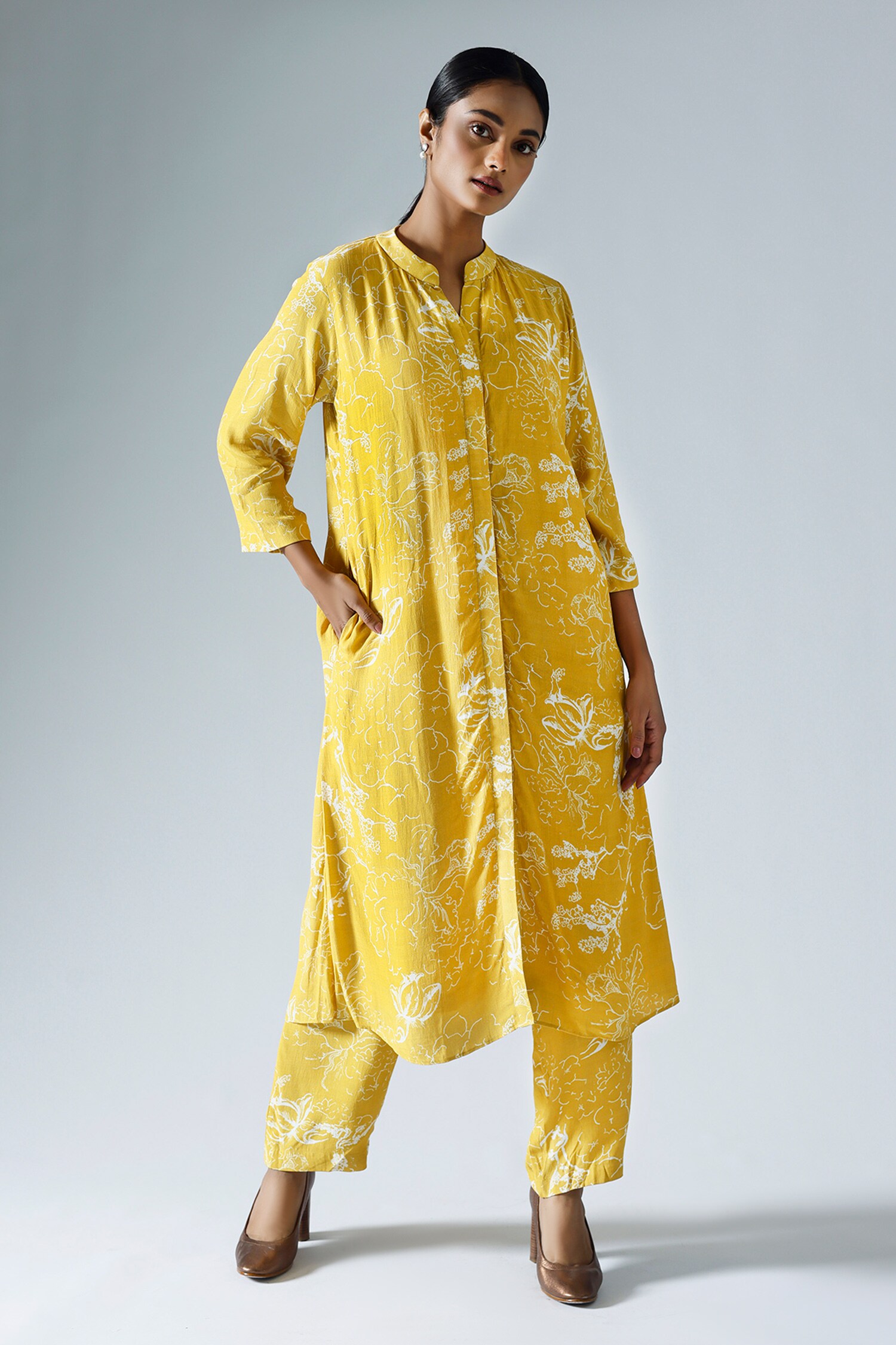 Buy Yellow Crepe Printed Abstract Floral Mandarin Tunic And Pant Co-ord ...