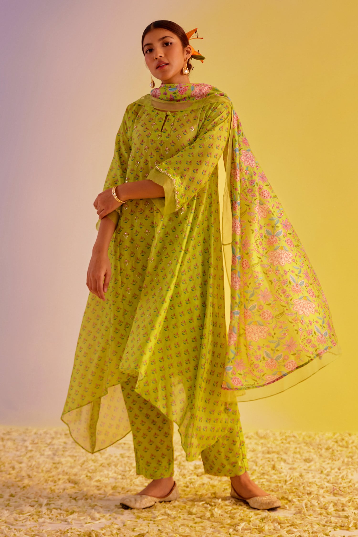 Buy Label Mansi Nagdev Green Chanderi Mishal Floral Print Kurta Pant ...