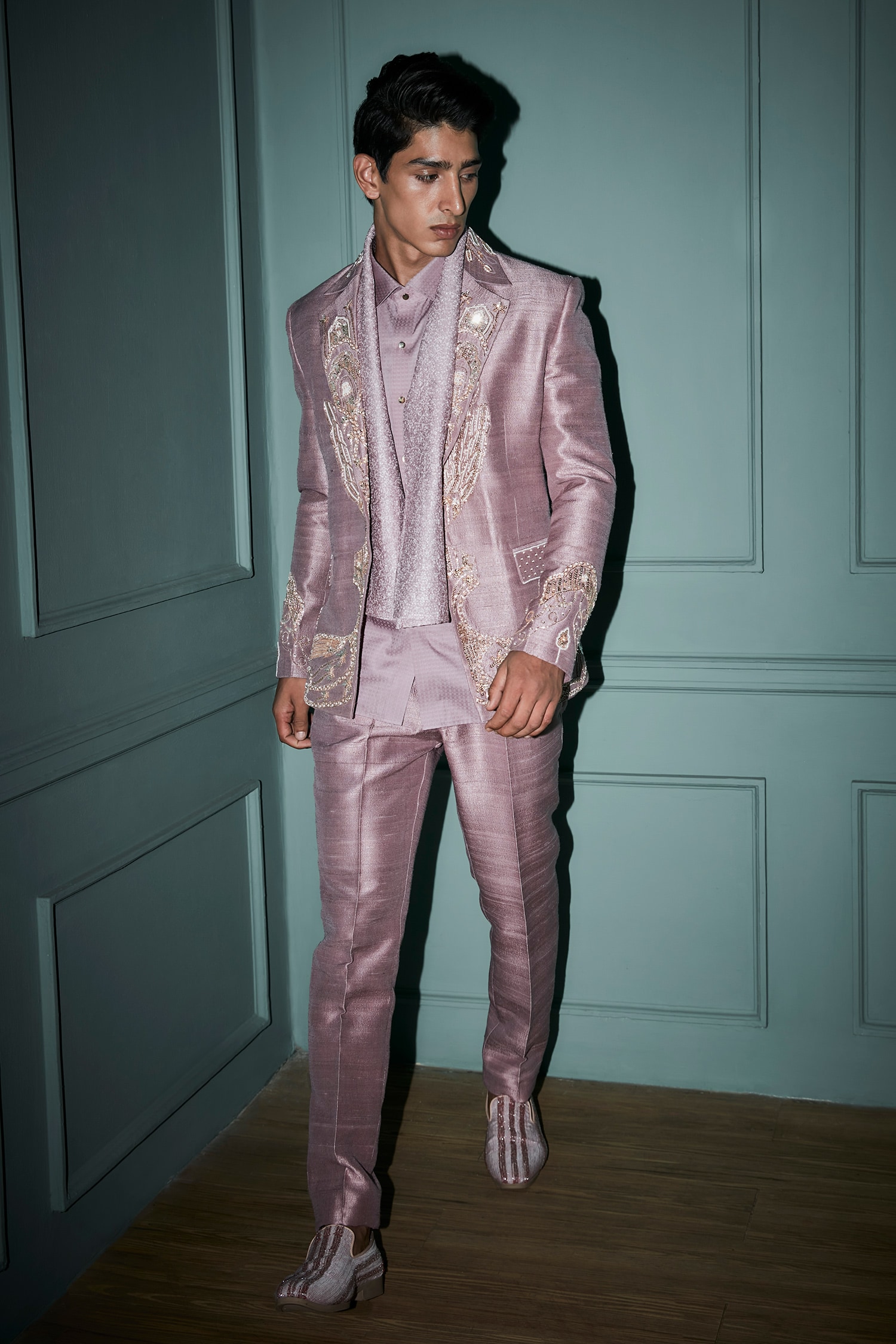 Buy Bindani by Jigar & Nikita Purple Raw Silk Aura Embroidered Jacket ...