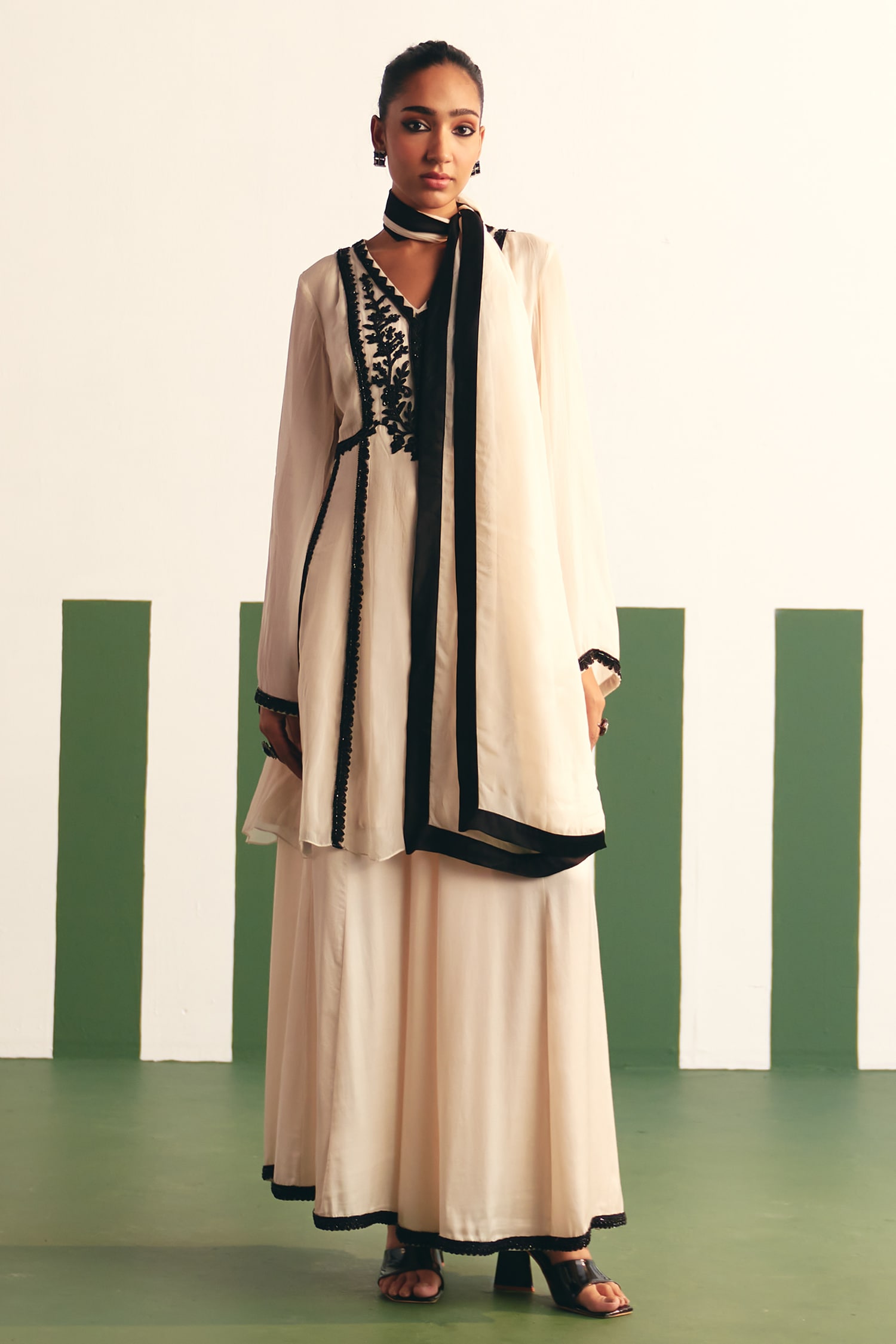 Buy Reeti Arneja Ivory Blair Flower Embroidered Yoke Anarkali Sharara ...