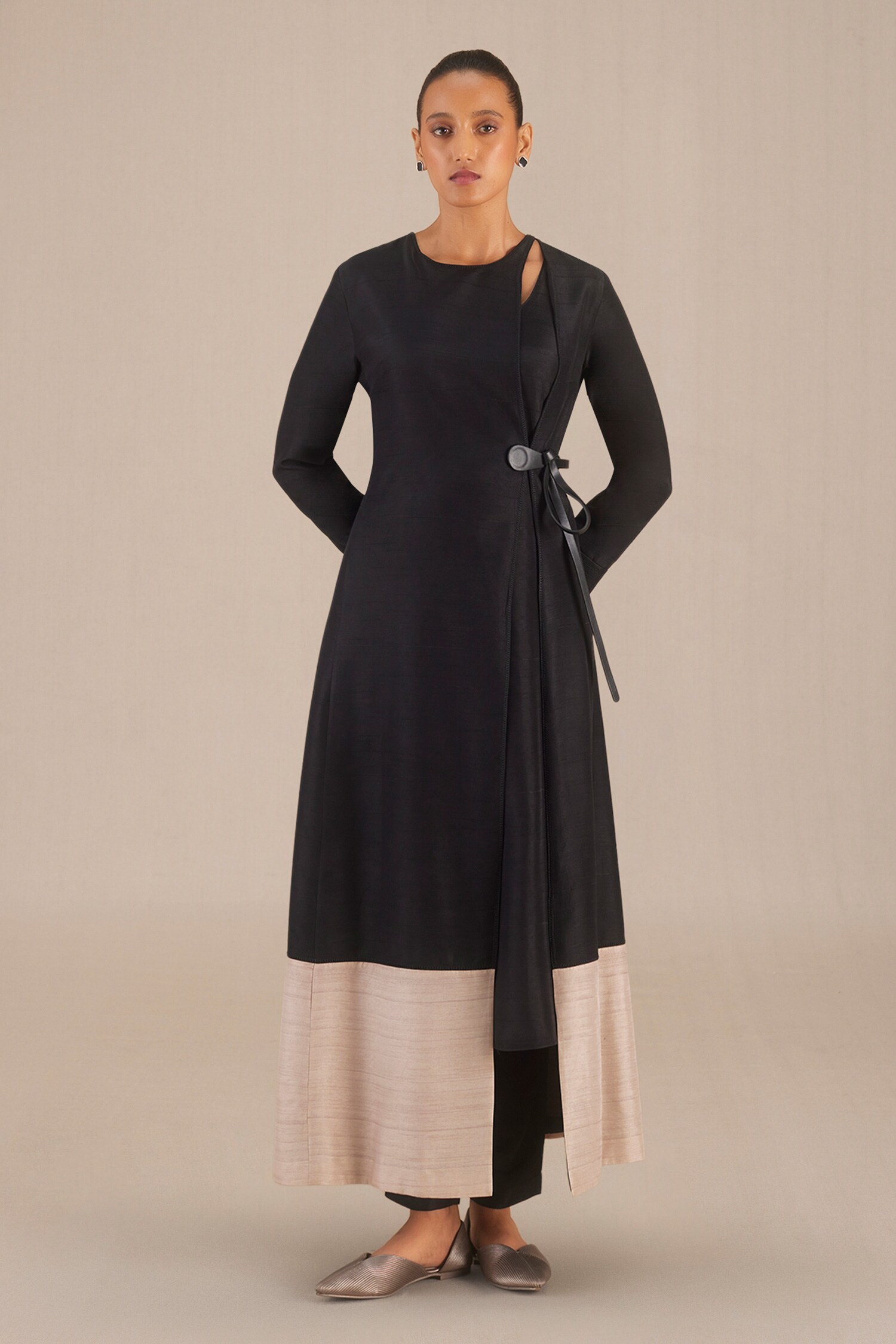 Buy AMPM Black Inas Rose Silk Kurta Pant Set Online | Aza Fashions